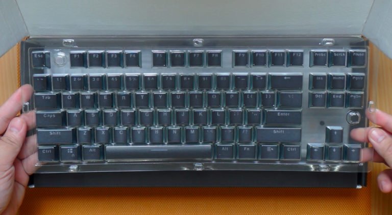 Rakk Lam-Ang Pro Mechanical Keyboard Review - Universal Socket Keyboard ...