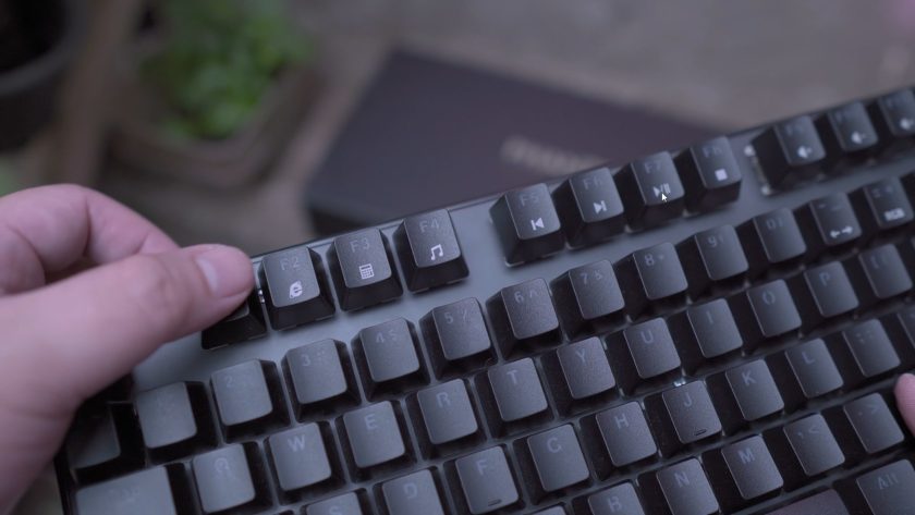 Tecware Phantom Elite 87 Keys Review - Hotswappable Keyboard! - TechBroll