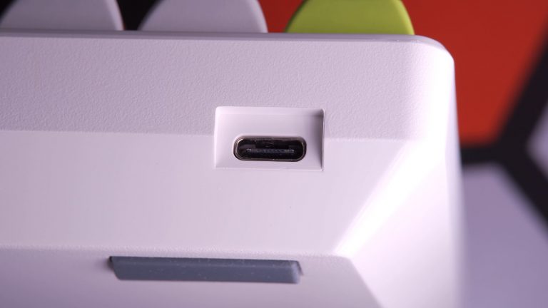 Skyloong/Geek SK61 Optical Mechanical Keyboard Review - Upgraded Geek ...